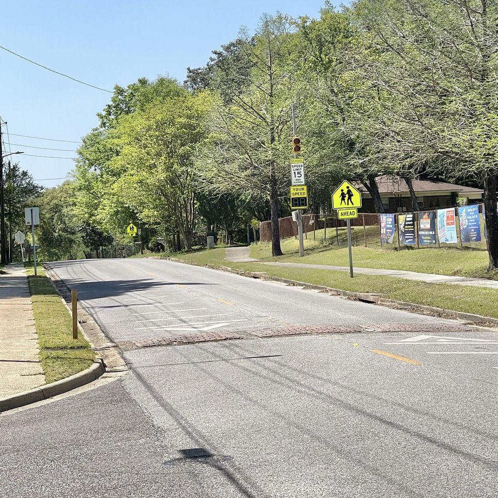 LAUN PARK - Updated November 2025 - 48 Photos - 2563-3243 Windmill Dr ...