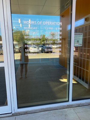 ROBINSON WESTCHASE NEIGHBORHOOD LIBRARY - Updated December 2025 - 62 ...