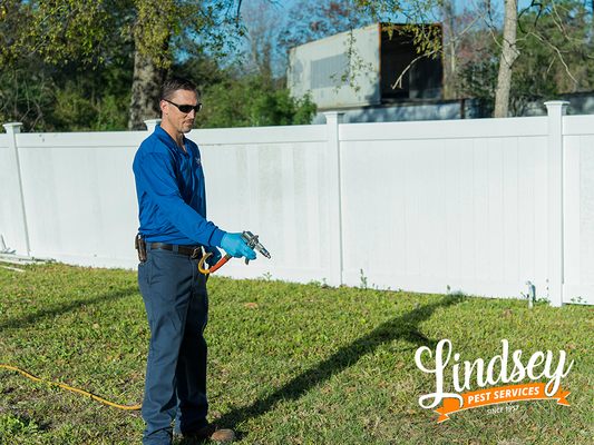 LINDSEY PEST SERVICES - Updated January 2025 - 31 Photos & 13 Reviews ...