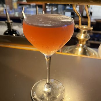 THE ROBIN ROOM - Updated January 2026 - 104 Photos & 75 Reviews - 821 E ...