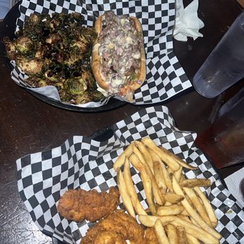 HICKORY TAVERN - Updated December 2025 - 141 Photos & 240 Reviews - 907 ...