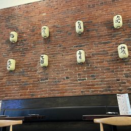 SUMO - Updated October 2025 - 123 Photos & 101 Reviews - 111 E Yakima ...