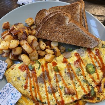 THE RAVEN 96 - Updated May 2024 - 24 Photos & 26 Reviews - 669 N 13th ...