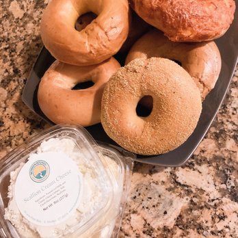 Between Rounds Bagel Deli & Bakery - Reserve Now - Bagels - Updated ...