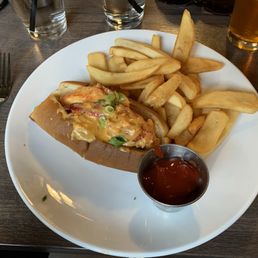 7 TWELVE TABLE & TAPHOUSE - Updated October 2025 - 37 Photos & 27 ...