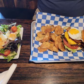 THE RIVER BURGER BAR - Updated December 2024 - 104 Photos & 140 Reviews ...