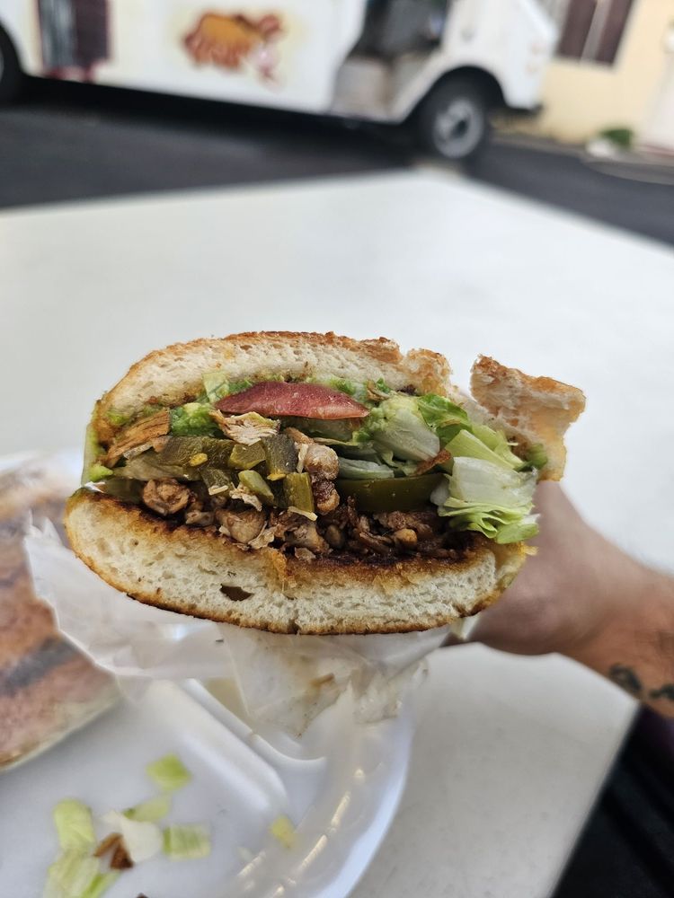 TACO TRUCK LA SUPER TORTA - Updated January 2026 - 16 Photos & 11 Real ...