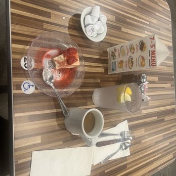 NORMS RESTAURANT - Updated December 2025 - 312 Photos & 214 Reviews ...