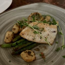 JUNIPER - Updated September 2024 - 565 Photos & 362 Reviews - 324 E 3rd ...