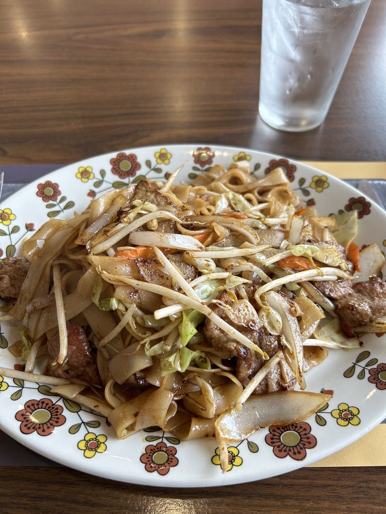 NUGGET RESTAURANT - 30 Photos - Frank Trail, Watson Lake, Yukon ...