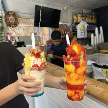 HAY ELOTES - Updated December 2025 - 268 Photos & 219 Reviews - 2214 E ...