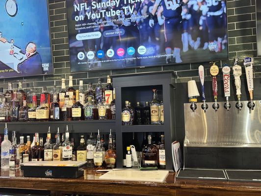 DIORIO’S PIZZA & PUB - Updated December 2025 - 46 Photos & 37 Reviews ...