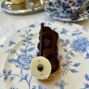 THE GILDED ACORN - Updated September 2025 - 172 Photos & 65 Reviews ...