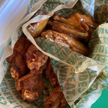 WINGSTOP - Updated March 2025 - 95 Photos & 123 Reviews - 10002 Aurora ...