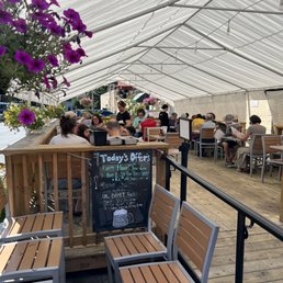 PARKWAY DELI & RESTAURANT - Updated December 2025 - 552 Photos & 967 ...