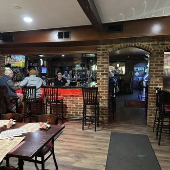 RUSTIC TAVERN - Updated December 2025 - 81 Photos & 210 Reviews - 823 ...