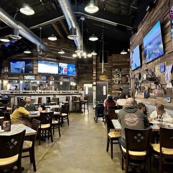 SEPTEMBERS TAPROOM & EATERY - REDLANDS - Updated June 2025 - 560 Photos ...