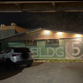 BLDG5 - Updated May 2025 - 511 Photos & 295 Reviews - 2805 Kalurah St ...