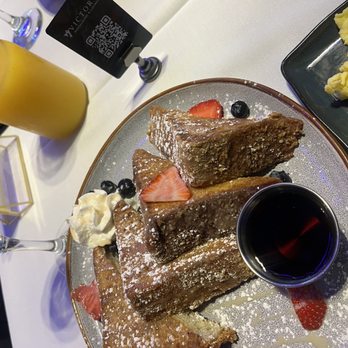 VICTORY RESTAURANT & LOUNGE - Updated August 2024 - 648 Photos & 380 ...