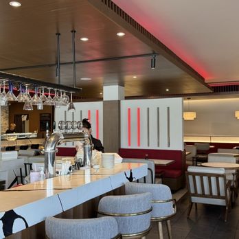 MOONGA ASIAN BISTRO - Updated August 2025 - 641 Photos & 185 Reviews ...