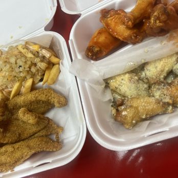 HUNCHO’S FRIED CHICKEN & BURGERS - Updated November 2024 - 63 Photos ...