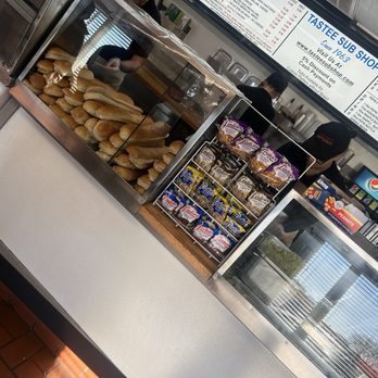 TASTEE SUB SHOP - Updated December 2025 - 245 Photos & 549 Reviews ...