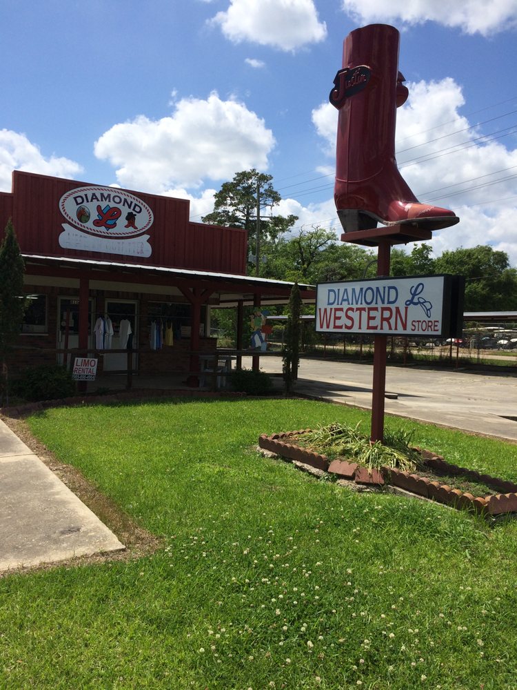 DIAMOND L WESTERN OUTFITTER - Updated November 2024 - 811 Collins Blvd ...