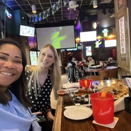 LOONEY’S PUB - Updated July 2025 - 278 Photos & 391 Reviews - 8150 ...