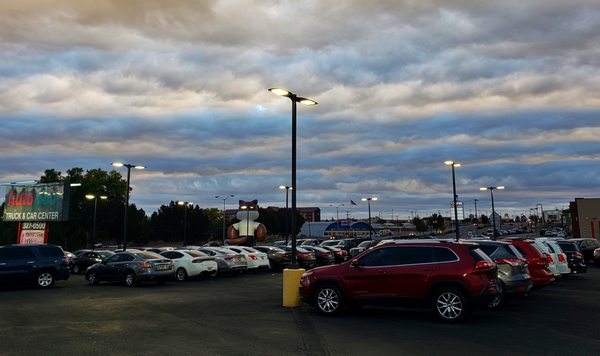 AUTOMAX TRUCK & CAR CENTER - Updated August 2025 - 42 Photos & 18 ...