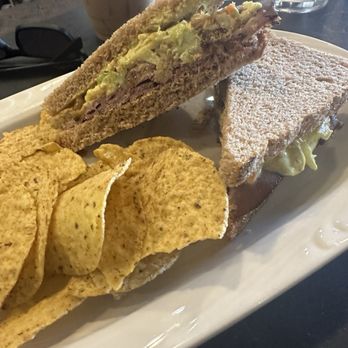 MIDNIGHT COFFEE ROASTING - Updated August 2024 - 34 Photos & 17 Reviews ...