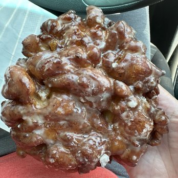 MOMO DONUTS - Updated June 2024 - 63 Photos & 85 Reviews - 636 Crown ...