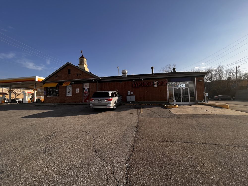 VIP SMOKE SHOP - Updated May 2025 - 7809 Cincinnati Dayton Rd, West ...