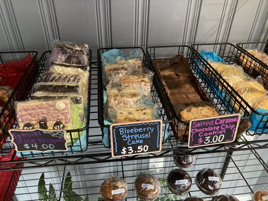 ROLL UP FOOD TRUCK & SHOP - 31 Photos - 4063 Greensburg Pike ...