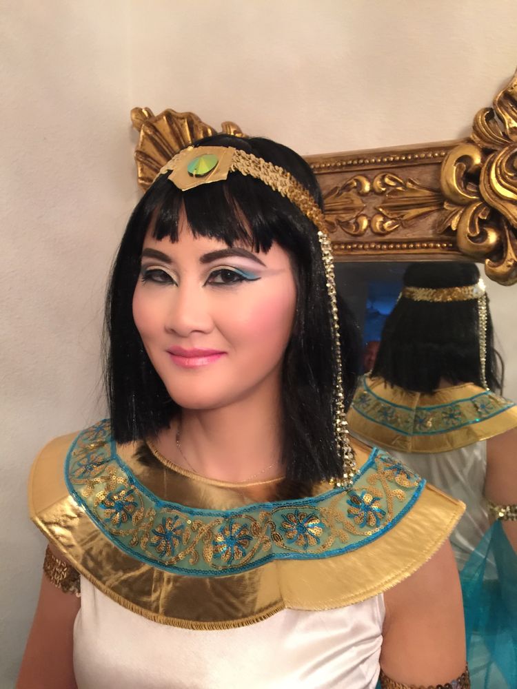 MAGDALENA ARTIST - Updated January 2025 - 12 Photos - Long Beach ...