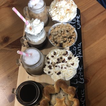 VICTORY PIE - Updated April 2025 - 127 Photos & 90 Reviews - 110 S Pine ...