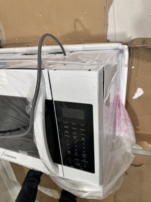 VISIONS ELECTRONICS - Updated January 2026 - 19 Reviews - 33 William ...