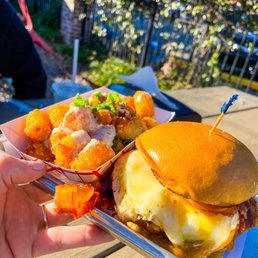CURBSIDE BURGERS - 419 Photos & 312 Reviews - 4158 Government St, Baton ...