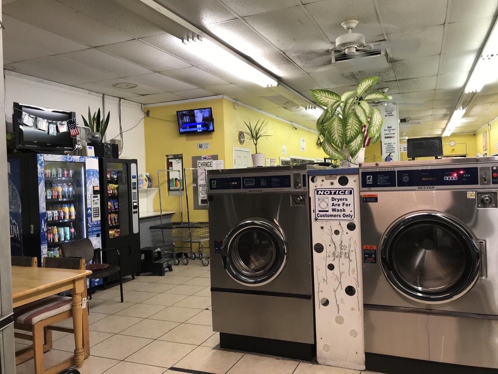 LAUNDRY LAUNDROMAT - Updated September 2024 - 30 Photos & 11 Reviews ...
