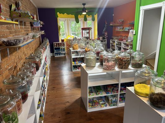 SUGAR SHACK CANDY BAR - Updated August 2025 - 609 Penn Ave, West ...