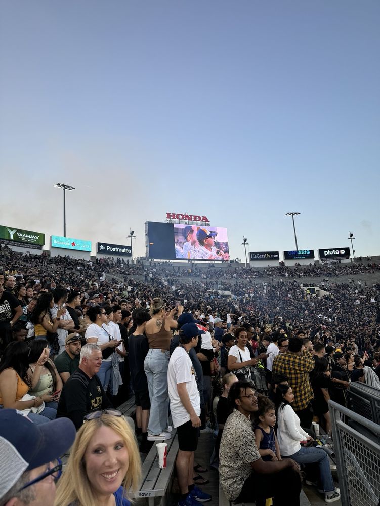 ROSE BOWL STADIUM - Updated April 2026 - 4288 Photos & 1133 Reviews ...
