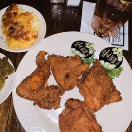 MERRICK INN - Updated January 2026 - 290 Photos & 280 Reviews - 1074 ...