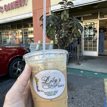 LILY’S BAKERY - Updated July 2024 - 682 Photos & 383 Reviews - 10161 ...