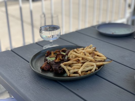 ANTLER KITCHEN & BAR - 574 Photos & 288 Reviews - 1454 Dundas Street ...