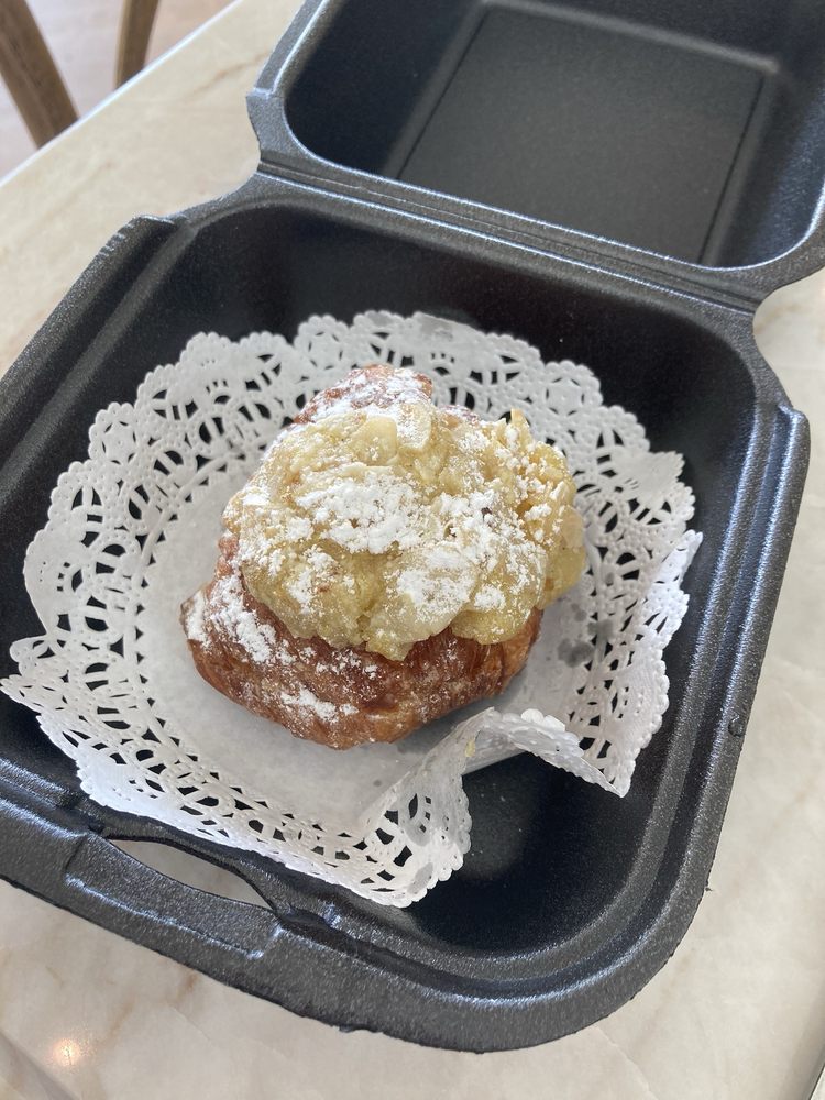 BOON & CO - Updated April 2024 - 16 Photos - 206 S Washington St, Round ...