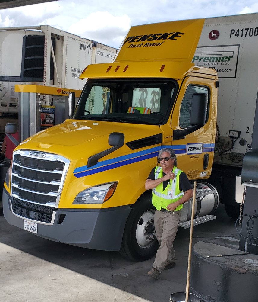 PENSKE TRUCK RENTAL - Updated December 2025 - 3080 E Malaga Ave, Fresno ...