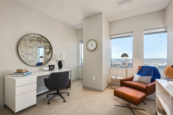 COMMERCE TOWER APARTMENTS - Updated December 2025 - 56 Photos & 18 ...