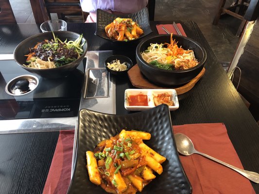 CHEZ KIMCHI - 33 Photos & 33 Reviews - Rue de la Fourche 6, City of ...