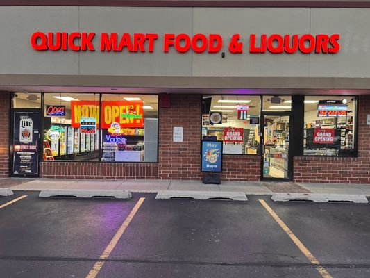 QUICK MART - Updated July 2025 - 17 Photos - 7518 Clarendon Hills Rd ...