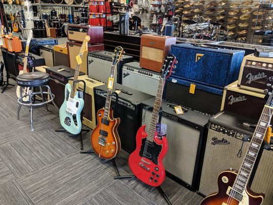 MUSIC GO ROUND - Updated December 2025 - 13 Photos - 677 Kidder St ...