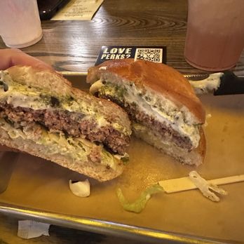 HOPDODDY BURGER BAR - Updated March 2025 - 70 Photos & 39 Reviews ...